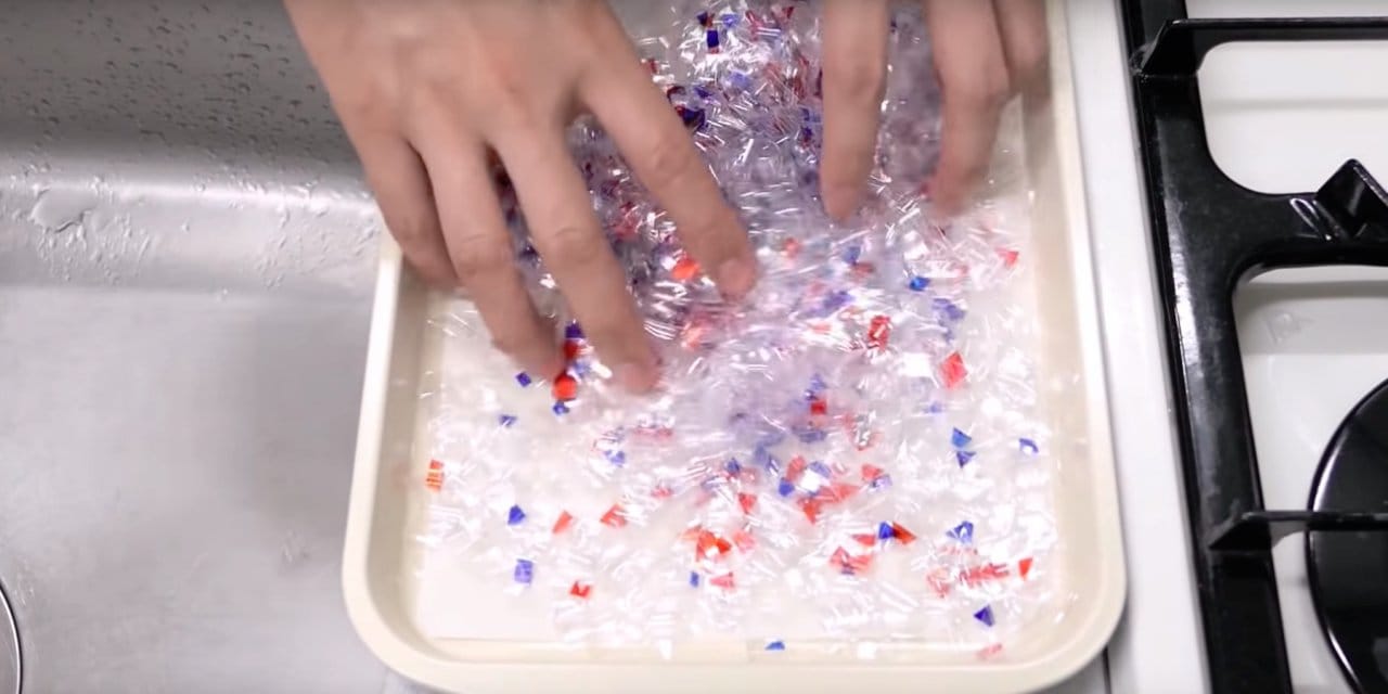 Нож из пластиковых бутылок