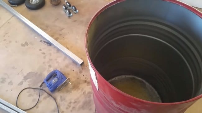 Делаем бетономешалку из бочки