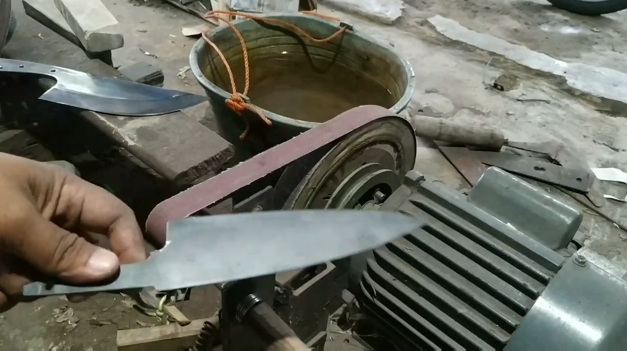 Нож шеф-повара из стали К110
