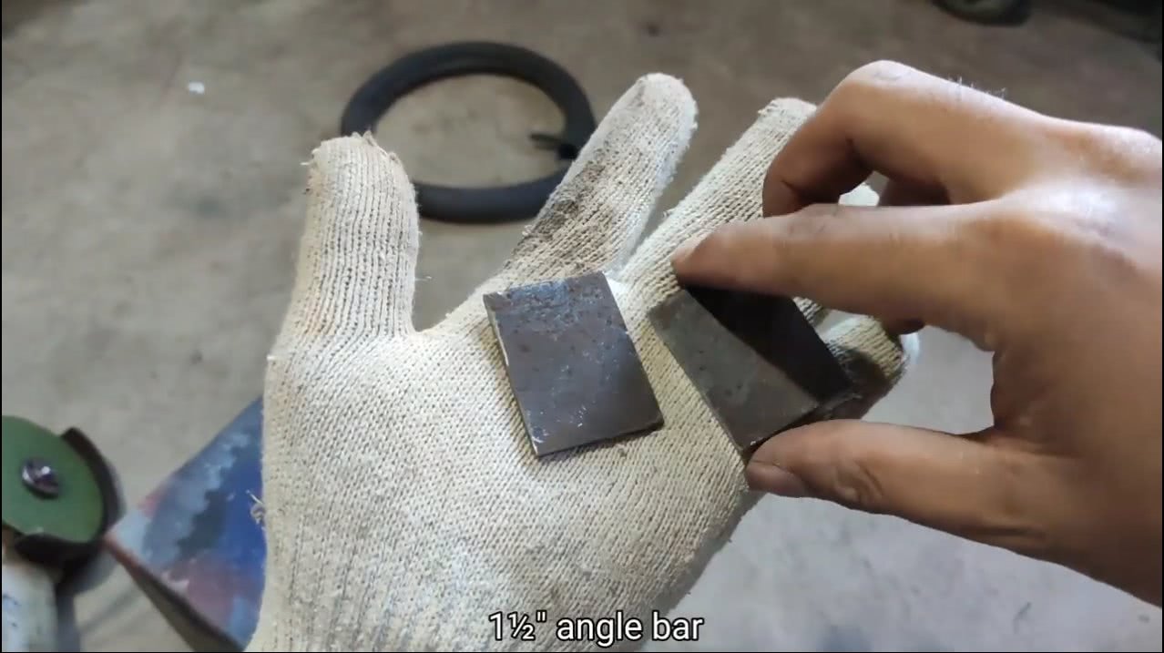 Уникальный электрический самокат с двумя колесами и без руля